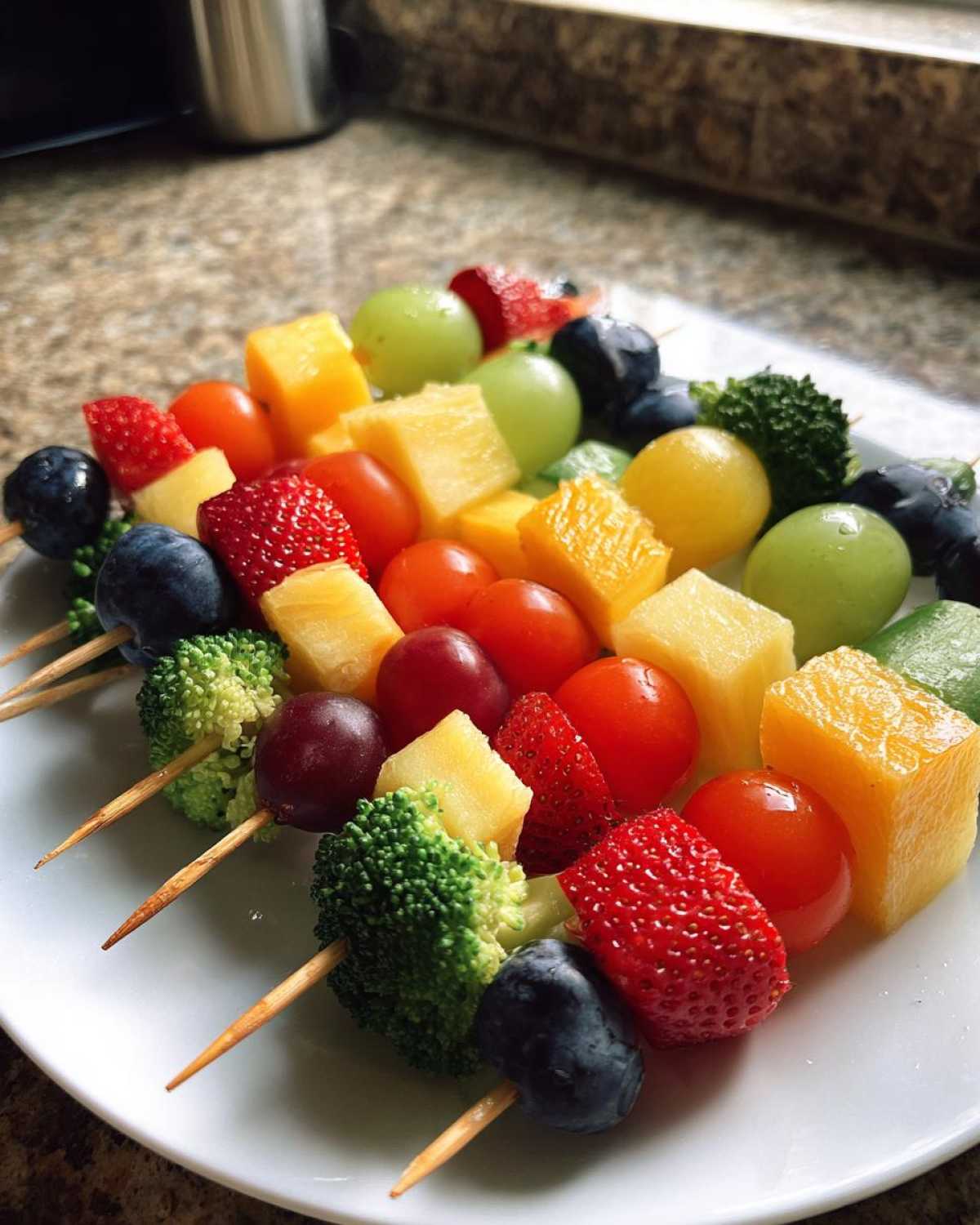 Amazing Kid-Friendly Rainbow Fruit & Veggie Kabobs in 5 minutes ...